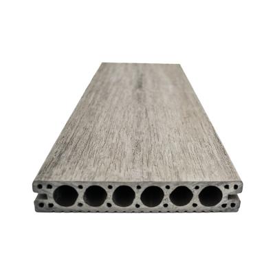 Cina Non deformazione Anti-slip Hollow Wood Composite WPC pavimenti piastrelle per pavimenti in vendita