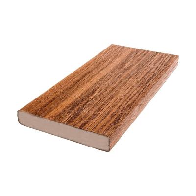 Cina Piastrelle da pavimento in PVC per corridoi esterni con grani di legno opzionali e caratteristiche antiscivolo in vendita