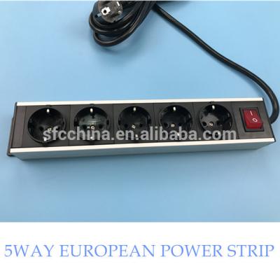 China 5way Europeon Standard Metal Housing Socket Strips, German Power Distribution Units and Extension Cords for sale