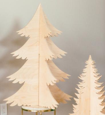 Chine Avantages de grande quantité 202407 Décoration de Noël Arbres en bois personnalisés à vendre