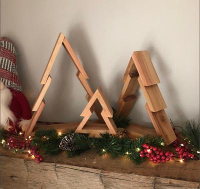 Chine L'arbre de Noël en bois est parfait pour créer une ambiance festive. à vendre