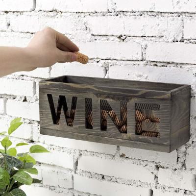 Chine Économisez de l'espace Mur monté Vintage gris en bois résistant aux intempéries Open Top Cork Holder Boîte en bois avec filet métallique à vendre