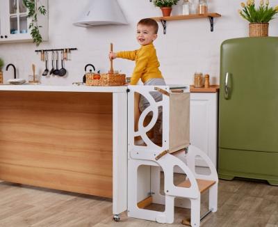 Chine 7 en 1 Cabriolet Table de tour pour tout-petits avec dossier Améliorer l'apprentissage et le plaisir de cuisine à vendre