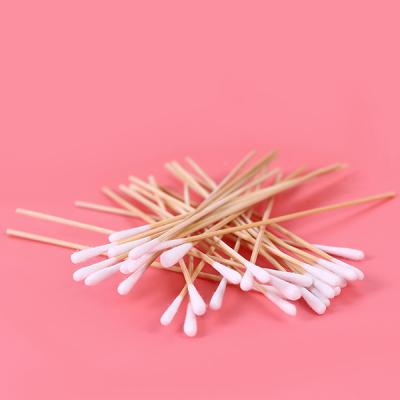 China Esponjas de la limpieza del oído del algodón de la belleza, suavidad estéril de madera de las esponjas de algodón del palillo en venta