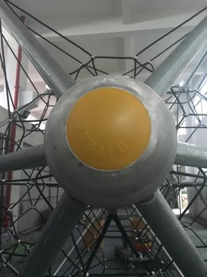 Cina Bambini esterni che scalano rete con lo scorrevole di LLDPE, bambini galvanizzati della posta che scalano la rete di carico in vendita