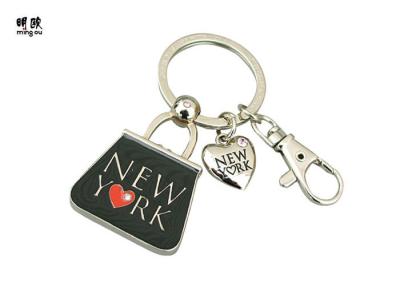 China Material liga de zinco da porta-chaves do metal de New York com a suficiência macia do esmalte à venda