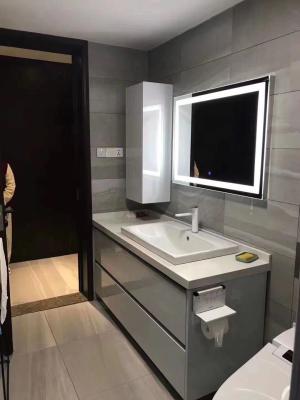 Cina Customized Ceramic Basin Bathroom Washbasin Cabinet 900mm in vendita