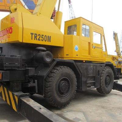 Chine grue Japon TR 250M-III 1996 de terrain accidenté de 25T TADANO à vendre
