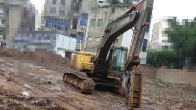 Chine EC210BLC Volvo a utilisé l'excavatrice à vendre avec le marteau à vendre