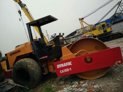 Chine Compacteur utilisé de rouleau de route de Dynapac à vendre le rouleau de route 2hand CA30D CA301D CA30PD Sénégal Souaziland Guinée-Bissau à vendre