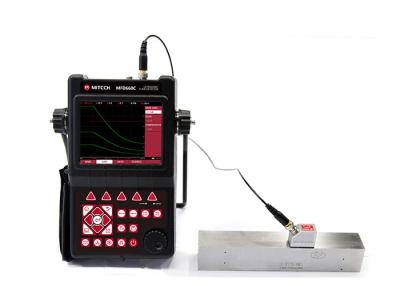 Cina Inglese sostenente dell'attrezzatura Ultrasonicooa portatile di Ndt con l'esposizione variopinta completa MFD660C di TFT LCD in vendita
