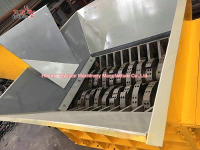 中国 多機能のタイヤの寸断機械、装置をリサイクルする高いトルクのタイヤ 販売のため