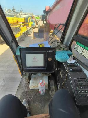 China 2016 Sany Used STC1600 Crane With A 64m Boom, An 18m Jib, And A 60-Ton Counterweight. It'S In Excellent Working Condition. for sale