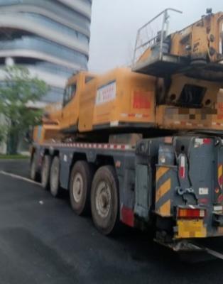 Cina Gru XCMG usata del 2019, la XCA220, ha un braccio di 73 metri, un jib di 44 metri e un contrappeso di 74 tonnellate. Ha operato per 2540 ore ed è in eccellenti condizioni di funzionamento. in vendita