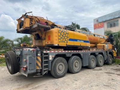 Cina Gru XCMG usata del 2019, la XCA220, ha un braccio di 73 metri, un jib di 44 metri e un contrappeso di 74 tonnellate. Ha operato per 2540 ore ed è in eccellenti condizioni di funzionamento. in vendita