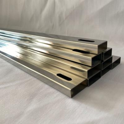 중국 0.5mm 0.6mm 0.8mm Thick Stainless Steel Pipe Flange Stainless Steel Pipe Weight 판매용