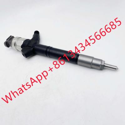 Cina Auto inyector Motore common rail diesel iniettore injecteur 23670-0R170 adatto per Toyota 2.2D Corolla Rav 4 III in vendita