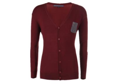 China Os homens do decote em V fazem malha o jérsei da camiseta do casaco de lã que faz malha com obscuridade da parte dianteira do botão para baixo - vermelho à venda