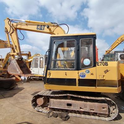 中国 2012年 日本原装 掘削機 Cat E70B カタピラー 70B 上海で 安価 販売のため