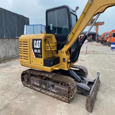 中国 中古キャット305.5 ミニ掘削機 5.4 トン オリジナルの水力閥で良好な状態 販売のため