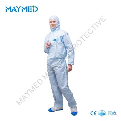 China Tipo químico descartável encapuçado Microporous 5/6 das combinações do fato-macaco do isolamento à venda
