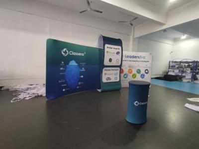 Cina supporto retroilluminato della cabina della fiera commerciale del PE 250gsm dell'esposizione modulare di mostra che accende 3X3 in vendita