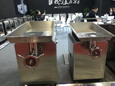 Chine Tout le type hache-viande 12 de viande machine 4kw de la transformation de la viande 22 32 42 52 à vendre