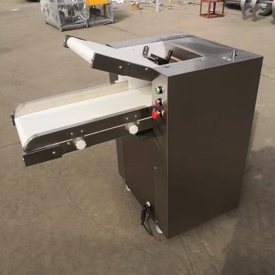 Chine Machine électrique 300kg/H de presse de la pâte de croissant en spirale à vendre