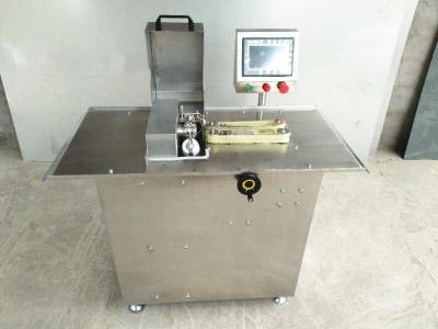 Chine Une machine à lier des saucisses à la technologie innovante pour faire de délicieuses saucisses à vendre