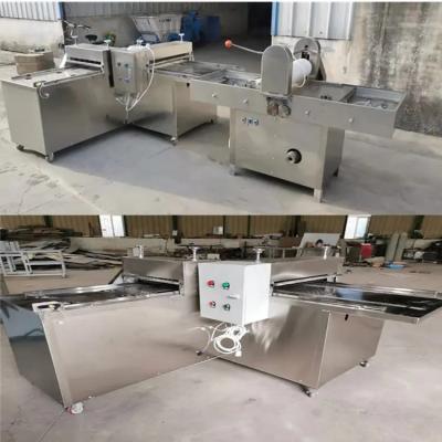 Chine Machines automatiques d'extrusion de bonbons à base de noix de cacao et de céréales pour la formation de barres de protéines 220V à vendre