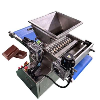 Chine TG économie d'énergie facile à utiliser selon les besoins des clients facile à utiliser petit laboratoire d'entreprise mini machine de fabrication de bonbons gommés à vendre