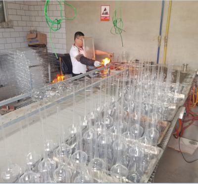 Cina Lanciatori vetro/vetro dell'alto borosilicato con progettazione minimalista del coperchio in vendita