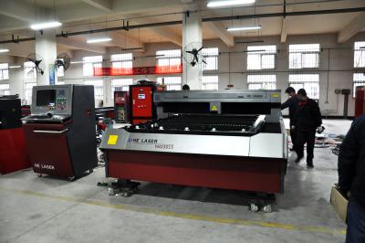 China Efficiënte de Lasersnijmachine van YAG 500W, Kleine Lasersnijder voor Metaal Te koop