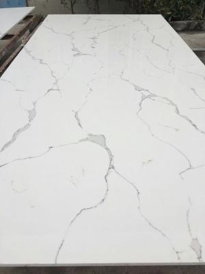 Cina Il quarzo artificiale della vena di Calacatta sorge il contro materiale sbalorditivo per i progetti commerciali in vendita