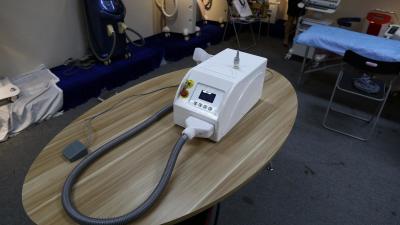 China Portable Tattoo Removal Pigmentation Removal Machine With Q Switched Nd Yag Laser for sale