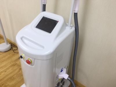 Cina Macchina professionale di depilazione della luce di IPL E, macchina di cura di pelle approvata dalla FDA in vendita
