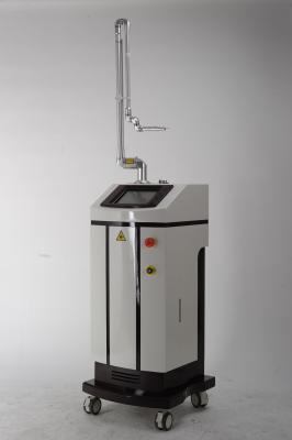 Cina Macchina frazionaria del dispositivo di rimozione della grinza del laser di CO2, laser di CO2 per le grinze di sotto dell'occhio in vendita