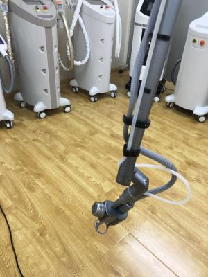 Cina Macchina frazionaria del laser di CO2 medica verticale per rimozione e Vaginal Tightening della cicatrice dell'acne in vendita