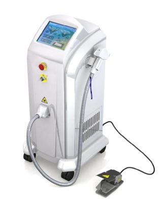 Cina macchina di depilazione del laser a diodi di 755nm 808nm 1064nm per sotto le ascelle/ente completo in vendita