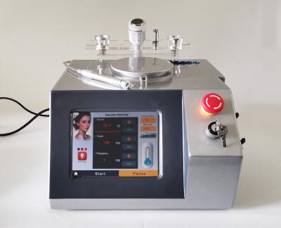 Cina Macchina multifunzionale 4 di bellezza di cura di pelle in 1 macchina del laser a diodi 980nm in vendita