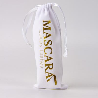 Cina Borsa d'imballaggio su ordinazione di Logo Velvet White Eyelash Drawstring per il cosmetico in vendita