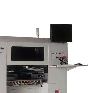 Cina alta precisione ad alta velocità dell'ugello automatico della macchina CHM-650 della scelta e del posto del PWB SMT in vendita