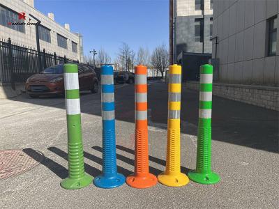 Chine 75 cm Pointe de ressort en plastique flexible Pointe de signalisation routière en PU durable Pour la sécurité à vendre
