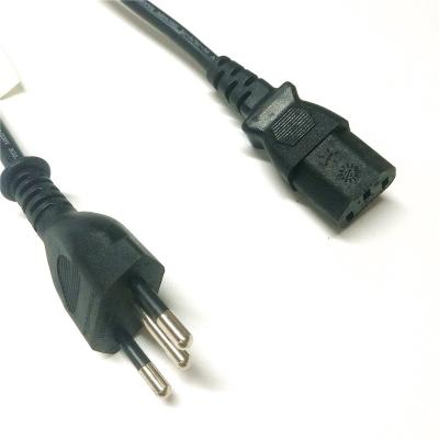 Cina Cavo di alimentazione nero domestico del PVC Brasile di applicazione C13 con la spina di Pin di UE 3 in vendita