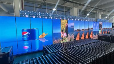 China Venster Full Color Transparent LED Display Flexible Wifi USB P3.91-7.82 Te koop