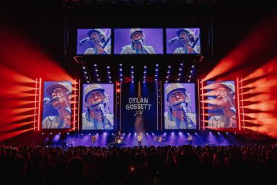 중국 실내 SMD LED 디스플레이 P2 작은 피치 고해상도 HD 유연 화면 판매용