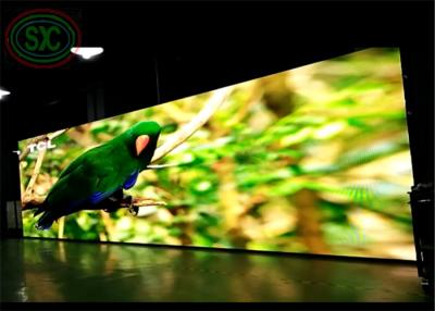 China Ecrã LED colorido interior sem valor se encaixa na parede com estrutura de quadro à venda