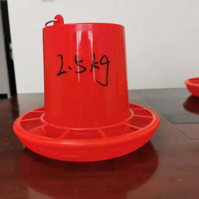 Cina Griglia che coltiva secchio di plastica 2.5kg Duck Feeders And Drinkers in vendita