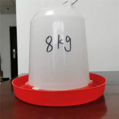 Cina Bevitore di plastica automatico dell'alimentatore del pollame 8L per il selezionatore della griglia in vendita