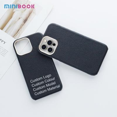 Cina Personalizza la copertina in pelle originale Pebble per iPhone 13 14 Protective Camera Phone Case in vendita